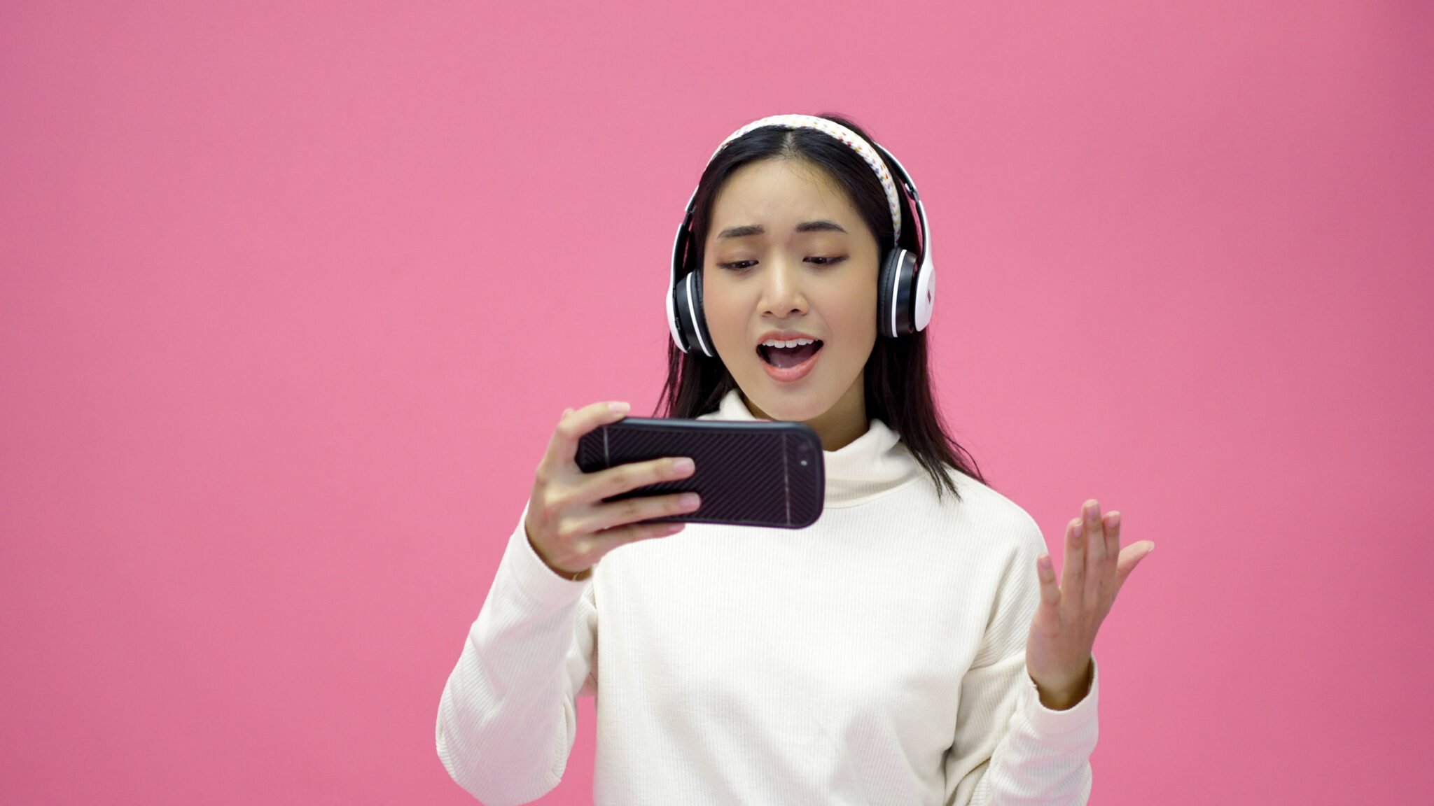 【初心者向け】TikTokの音が出ない時の対処法3選 - Social Dash